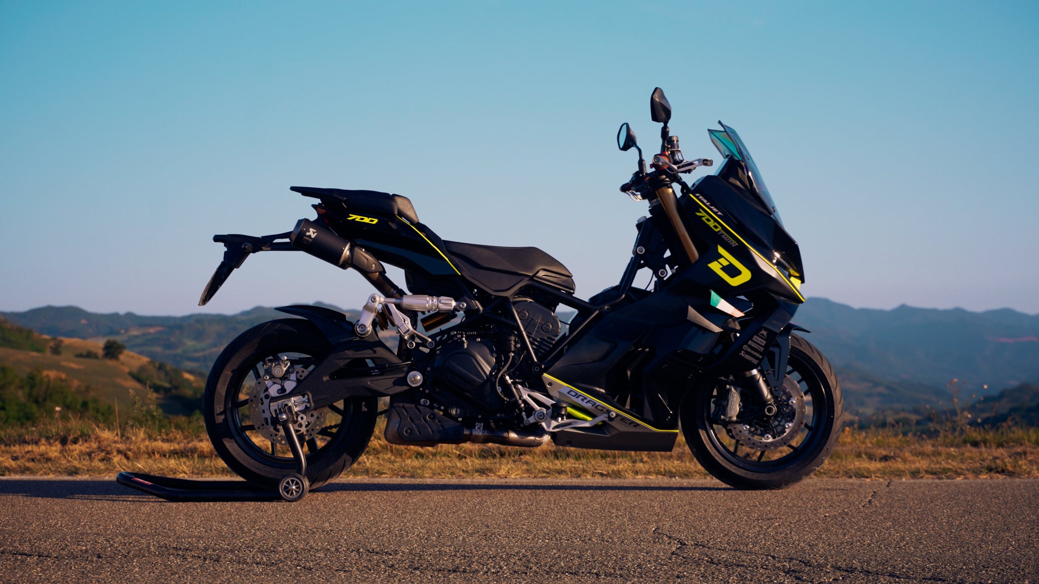 700 Twin Info – Italjet Motorcycles